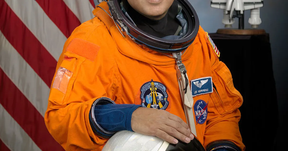 Entrevista Astronauta José Hernández - Alfombra Roja Magazine